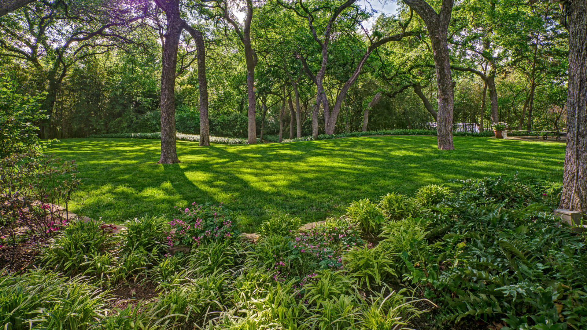 Home - Hurley Lawns - Lacombe, Louisiana